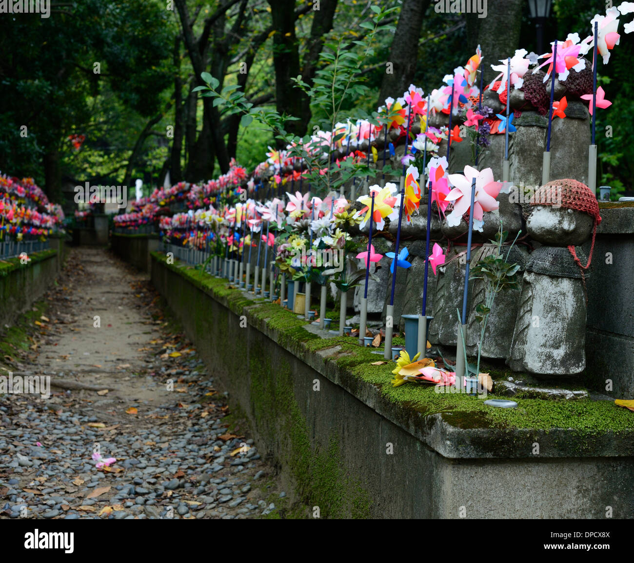 jizo statue statues zozoji Bodhisattva grief grieving memorial ...
