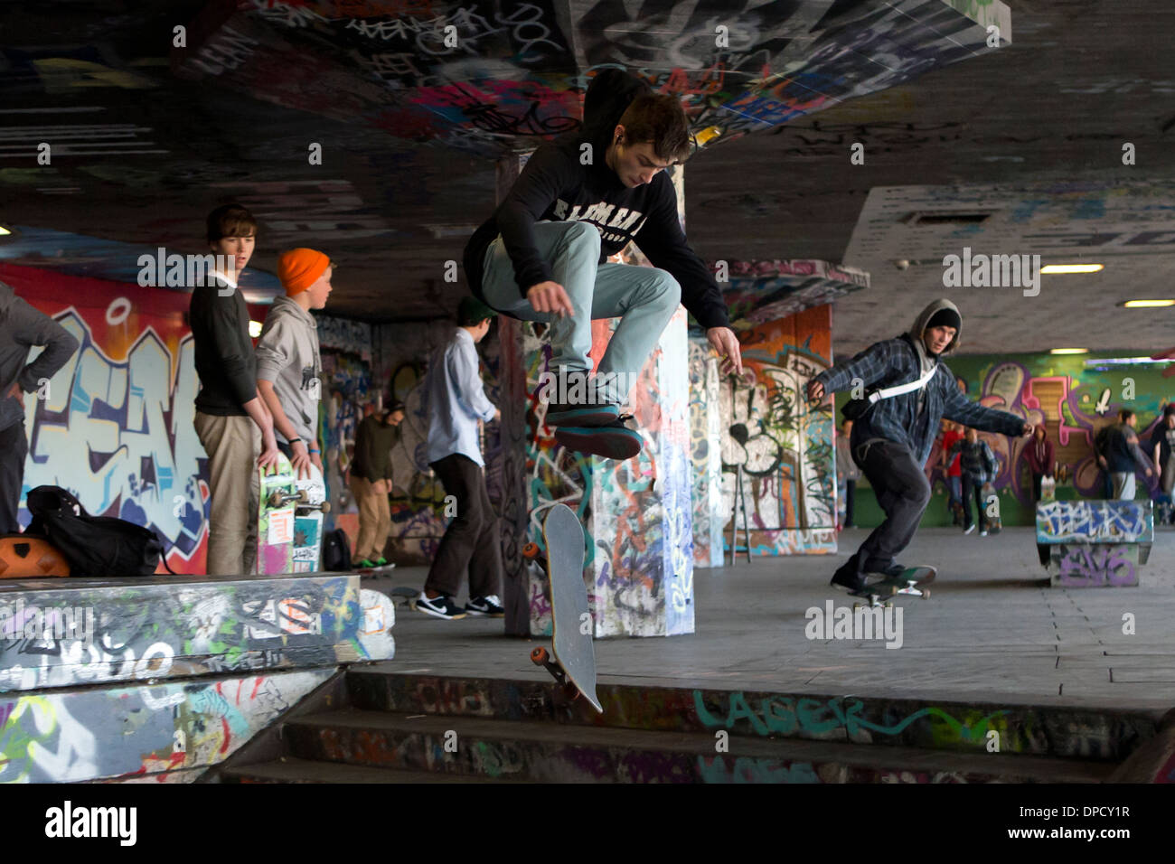 Skateboarder at the Southbank Skatepark, London, UK Stock Photo - Alamy