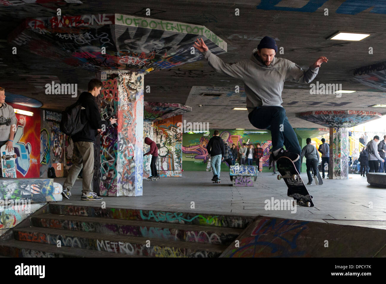 Skateboarder at the Southbank Skatepark, London, UK Stock Photo - Alamy