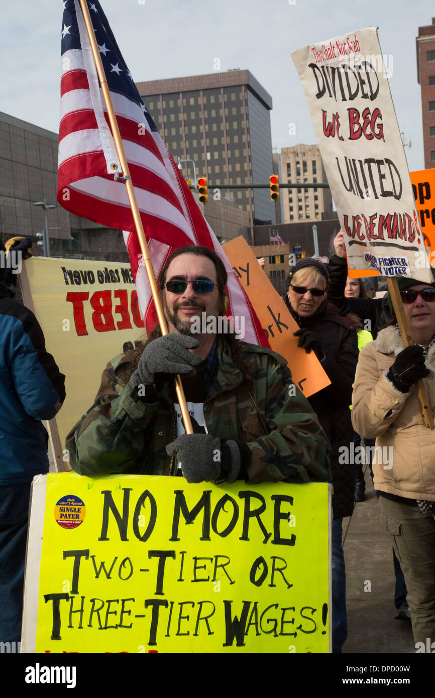 Auto worker protest hi-res stock photography and images - Alamy