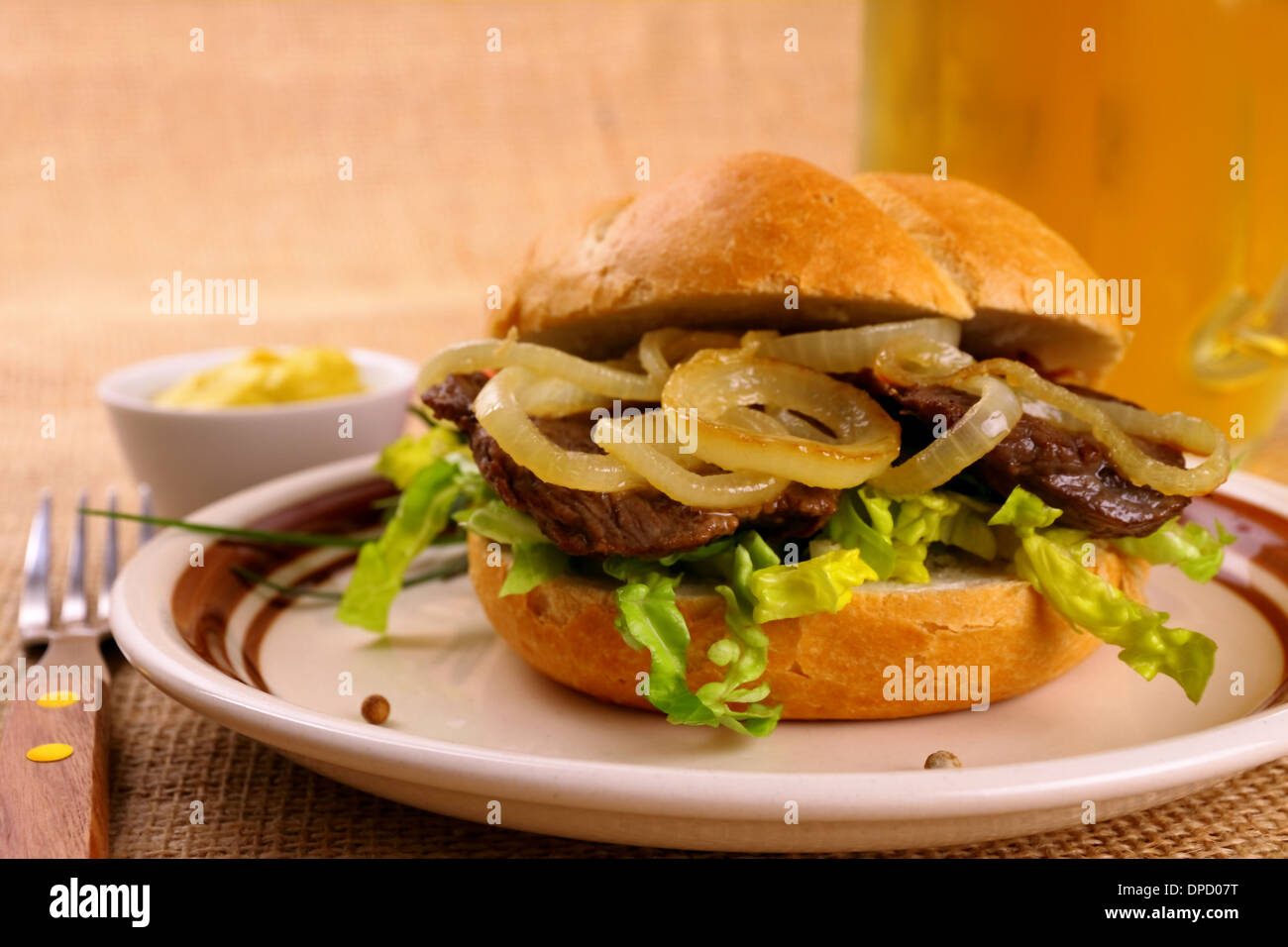 Beef bun hi-res stock photography and images - Alamy