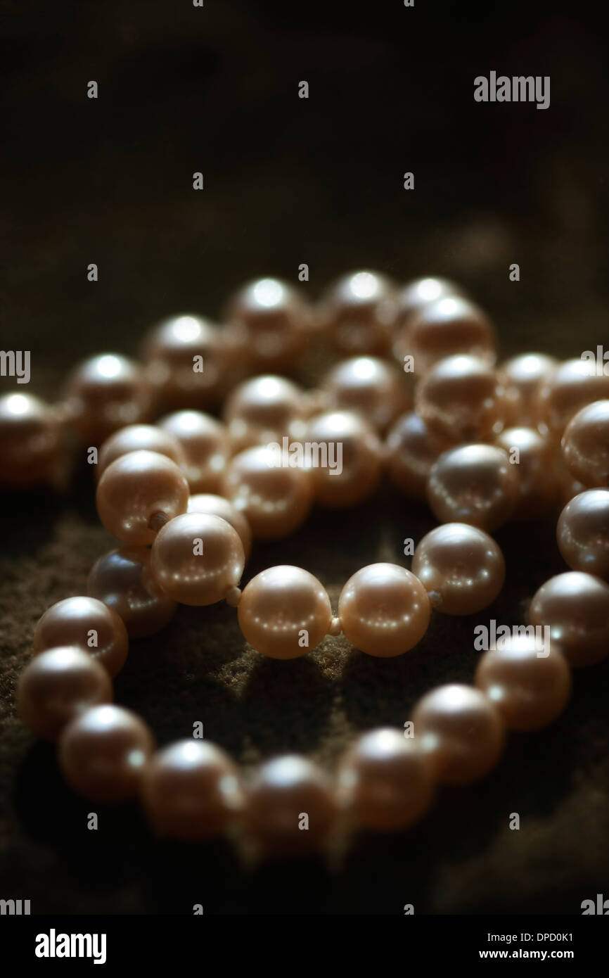 Pearls hi-res stock photography and images - Alamy