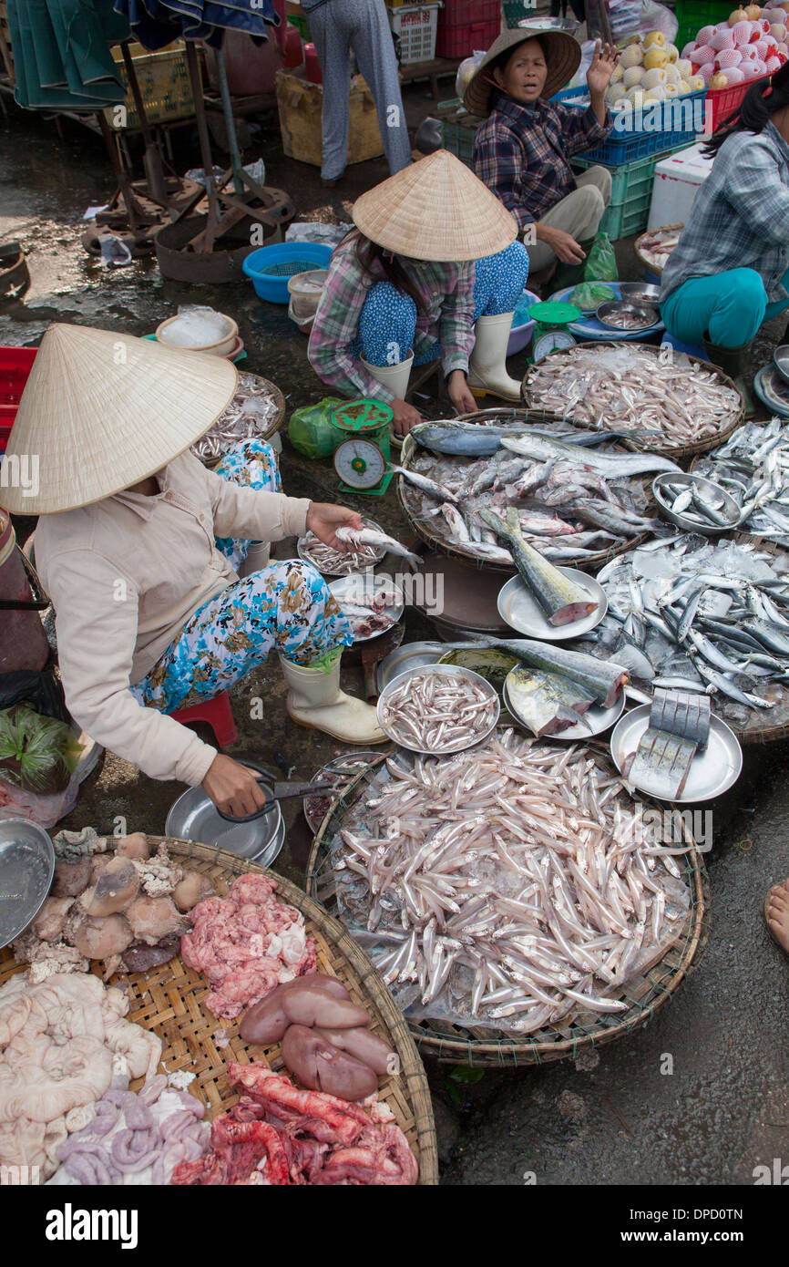 Fish Vendors Ben Thanh Market Ho Chi Minh City Vietnam Stock Photo - Alamy