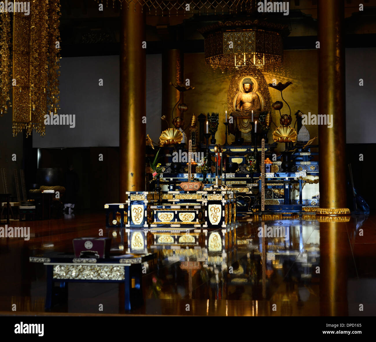 Hondo main hall hi-res stock photography and images - Alamy