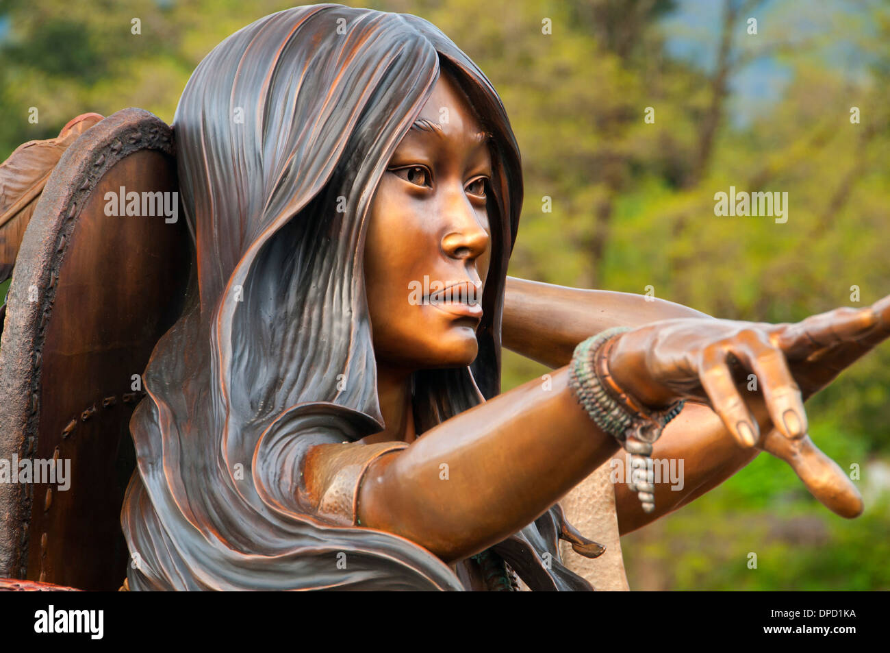 Sacagawea statue, Cascade Locks Marine Park, Cascade Locks, Columbia ...
