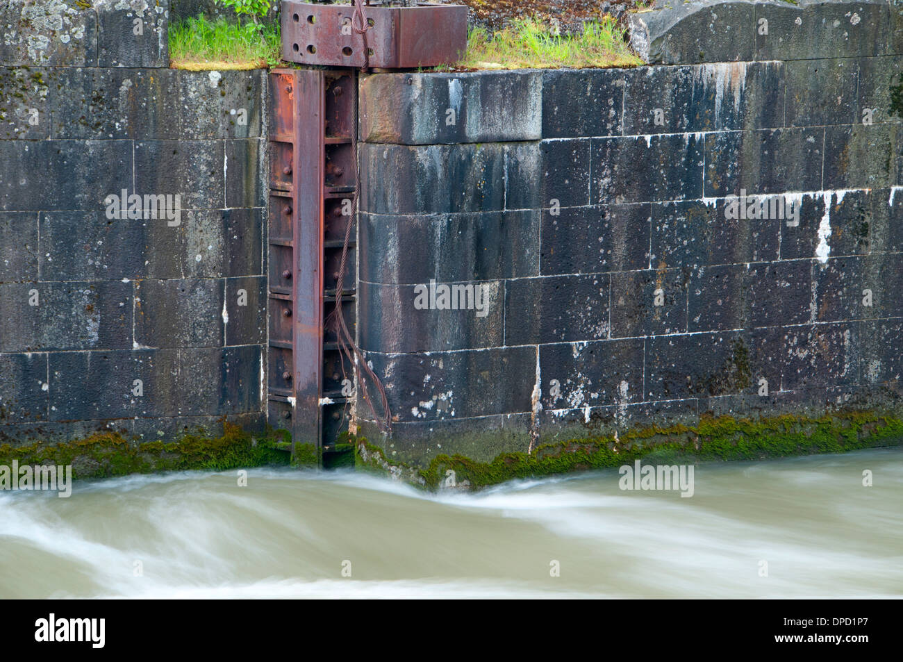 Lock blockwork, Cascade Locks Marine Park, Cascade Locks, Columbia ...