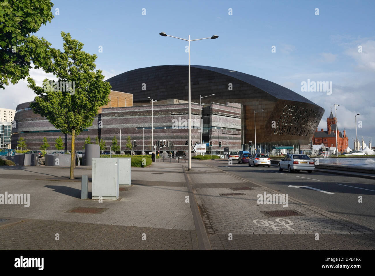 Millennium centre building hi-res stock photography and images - Alamy