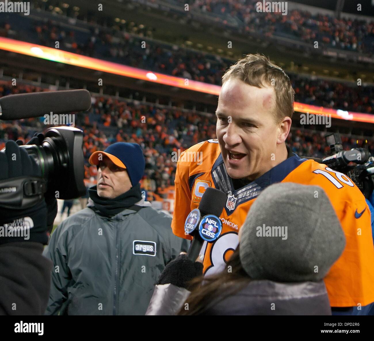 Is interviewed after the game hi-res stock photography and images - Alamy