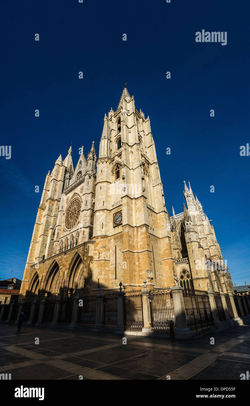 Gothic style Cathedral of León, Castilla y León, Spain Stock Photo - Alamy