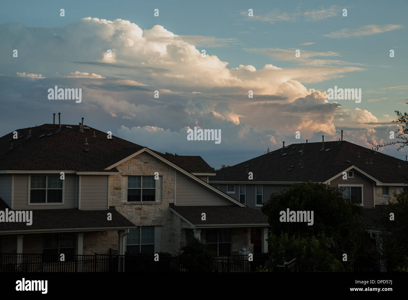 Loom over hi-res stock photography and images - Alamy