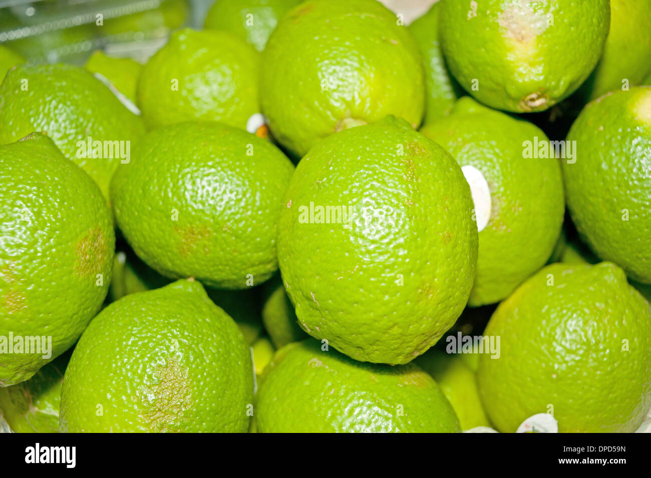 Green lemon hi-res stock photography and images - Alamy