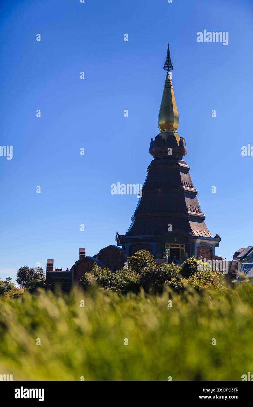 Noppha methanidon noppha phon phum siri stupa hi-res stock photography ...