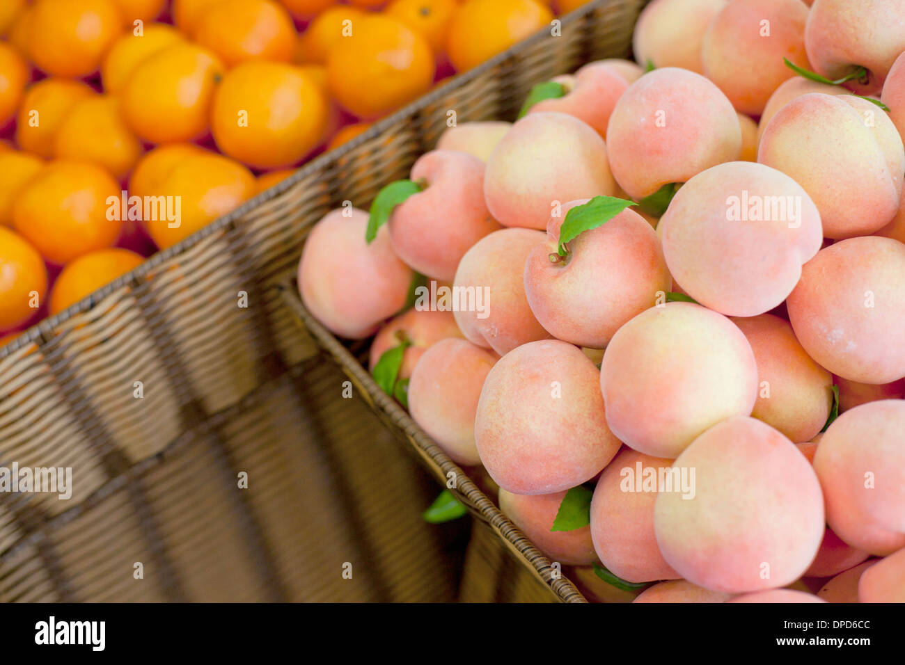 Fresh fruit, peach Stock Photo - Alamy