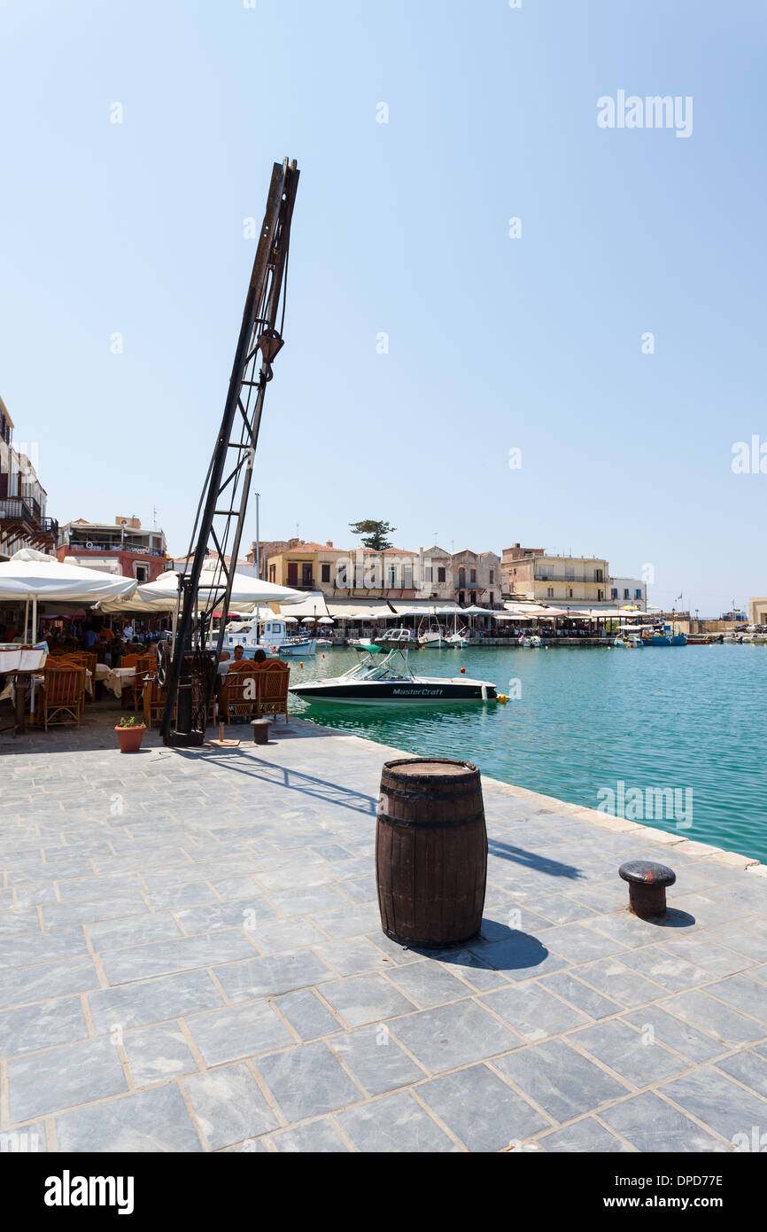 Ancient greece crane hi-res stock photography and images - Alamy