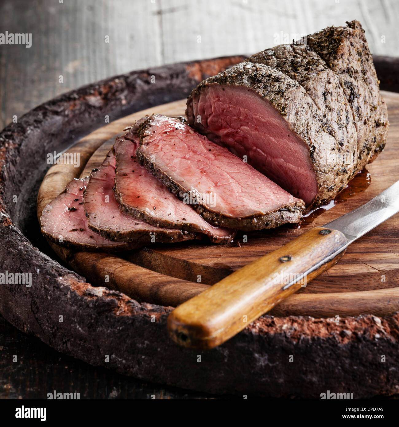 Cooked meat chopping board knife hi-res stock photography and images ...