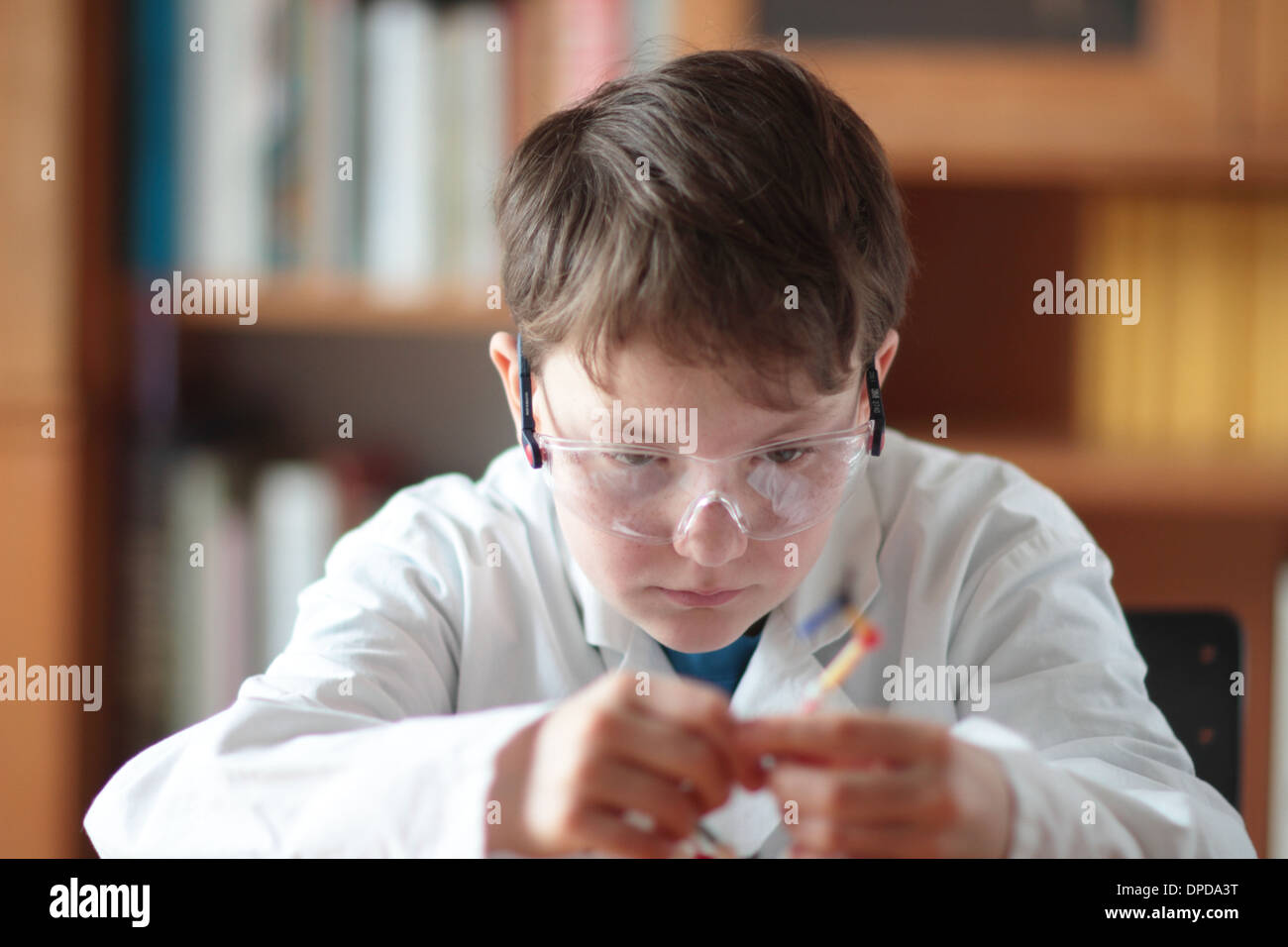 Dna model hi-res stock photography and images - Alamy