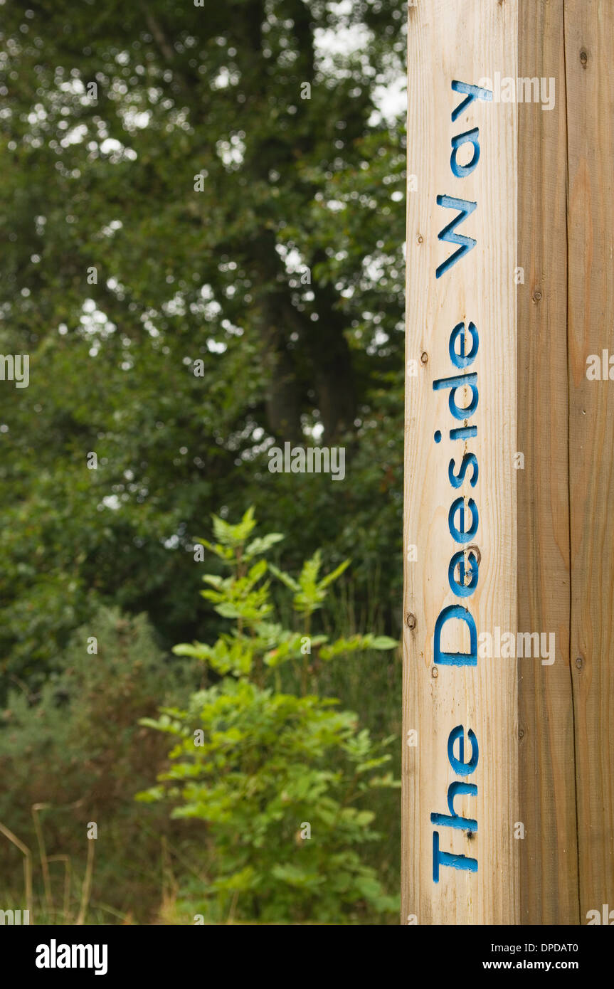 Cycling the deeside way hi-res stock photography and images - Alamy