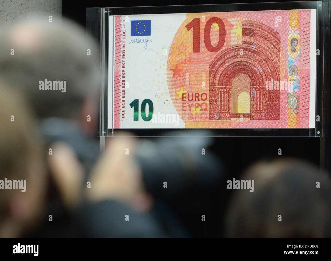 New 10 euro banknote hi-res stock photography and images - Alamy