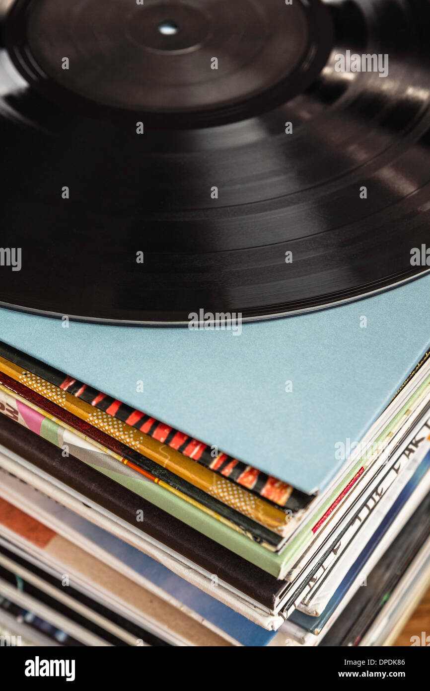 Stack of vinyl records hi-res stock photography and images - Alamy
