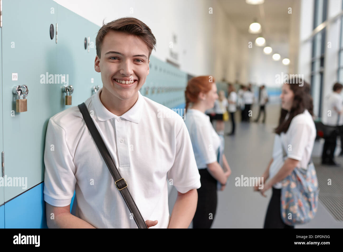 Schoolboy uniform hi-res stock photography and images - Alamy