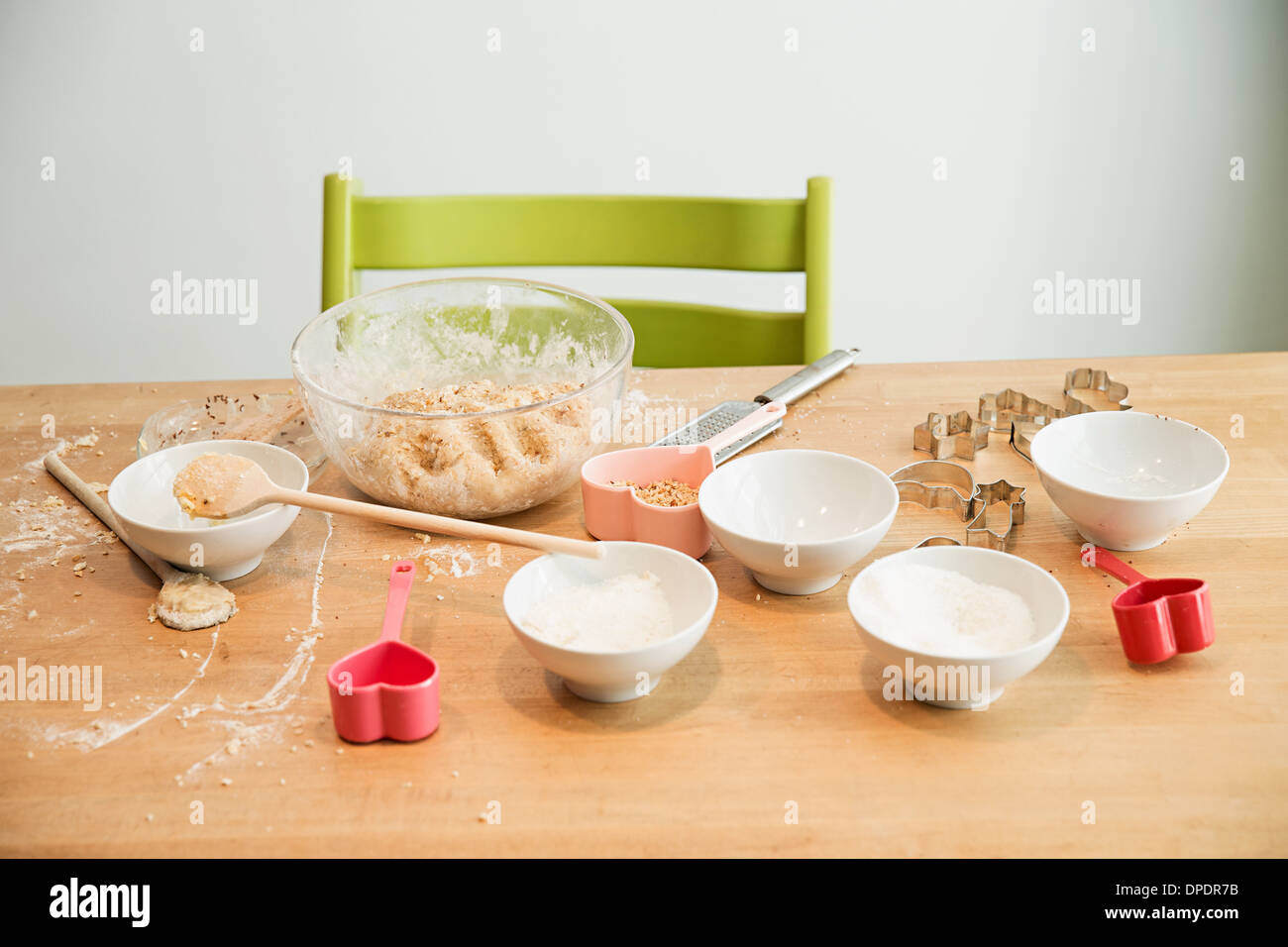 Ladle mold hi-res stock photography and images - Alamy