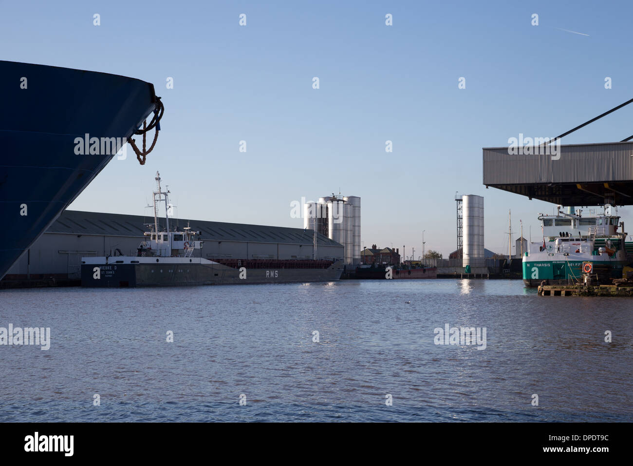Goole docks hi-res stock photography and images - Alamy
