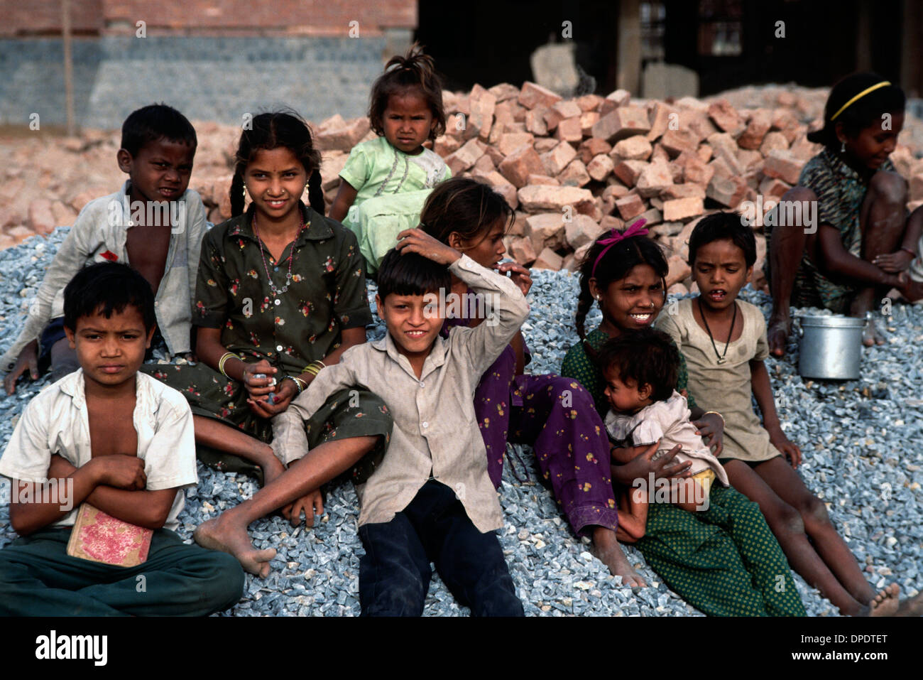 Children labour bricks hi-res stock photography and images - Alamy