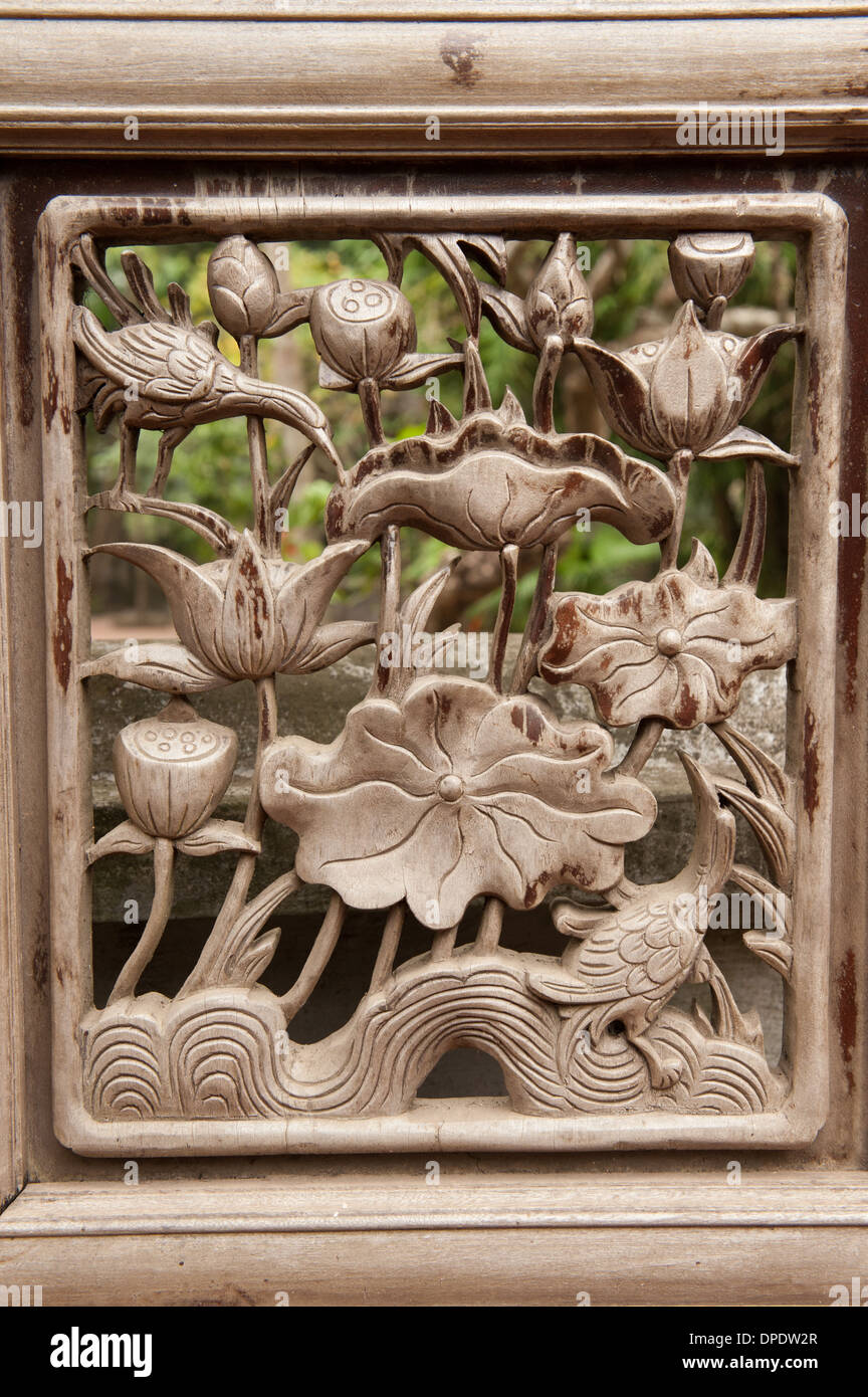 Timber panel with carving hi-res stock photography and images - Alamy