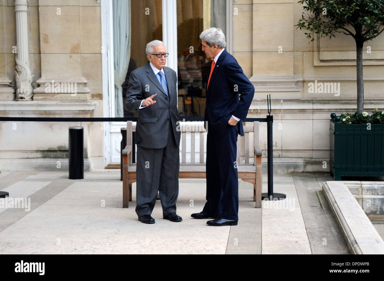 American representative in paris hi-res stock photography and images ...