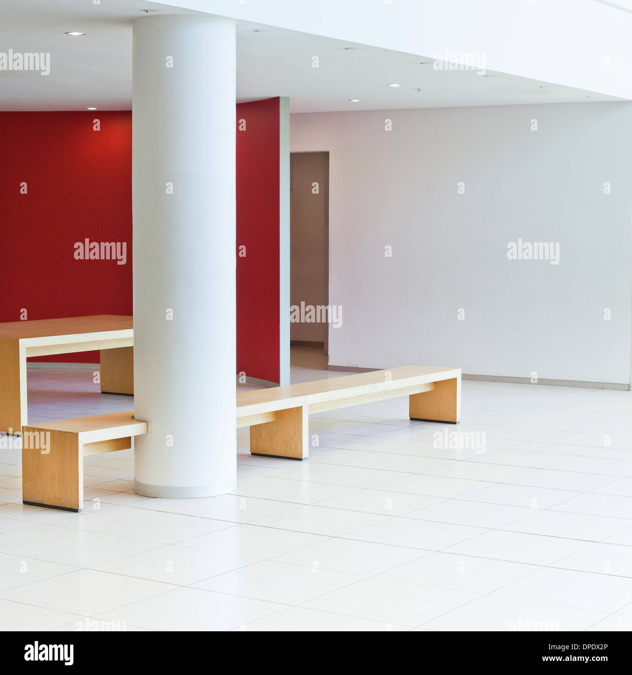 Waiting room area hi-res stock photography and images - Alamy