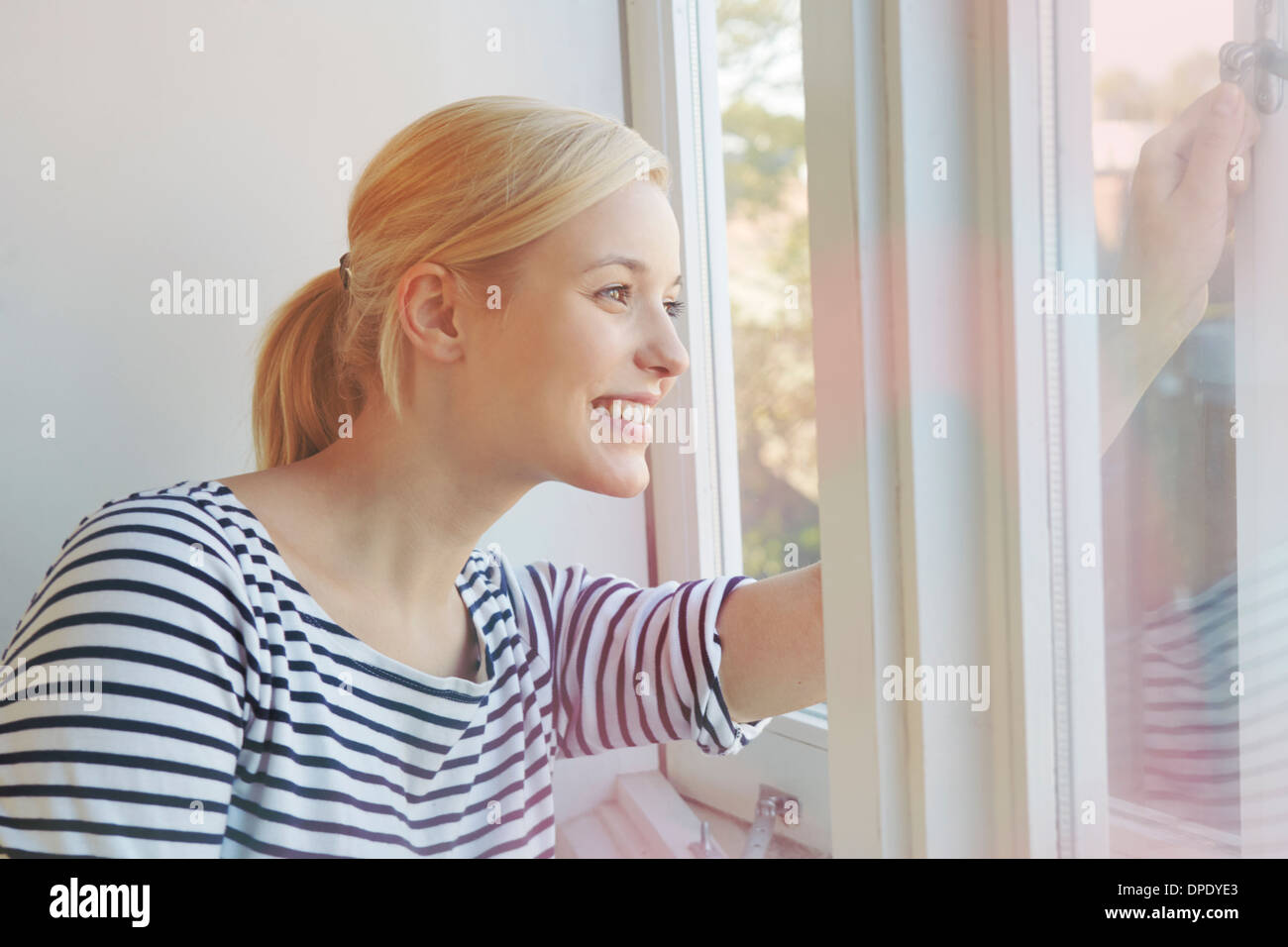 Opening window hi-res stock photography and images - Alamy