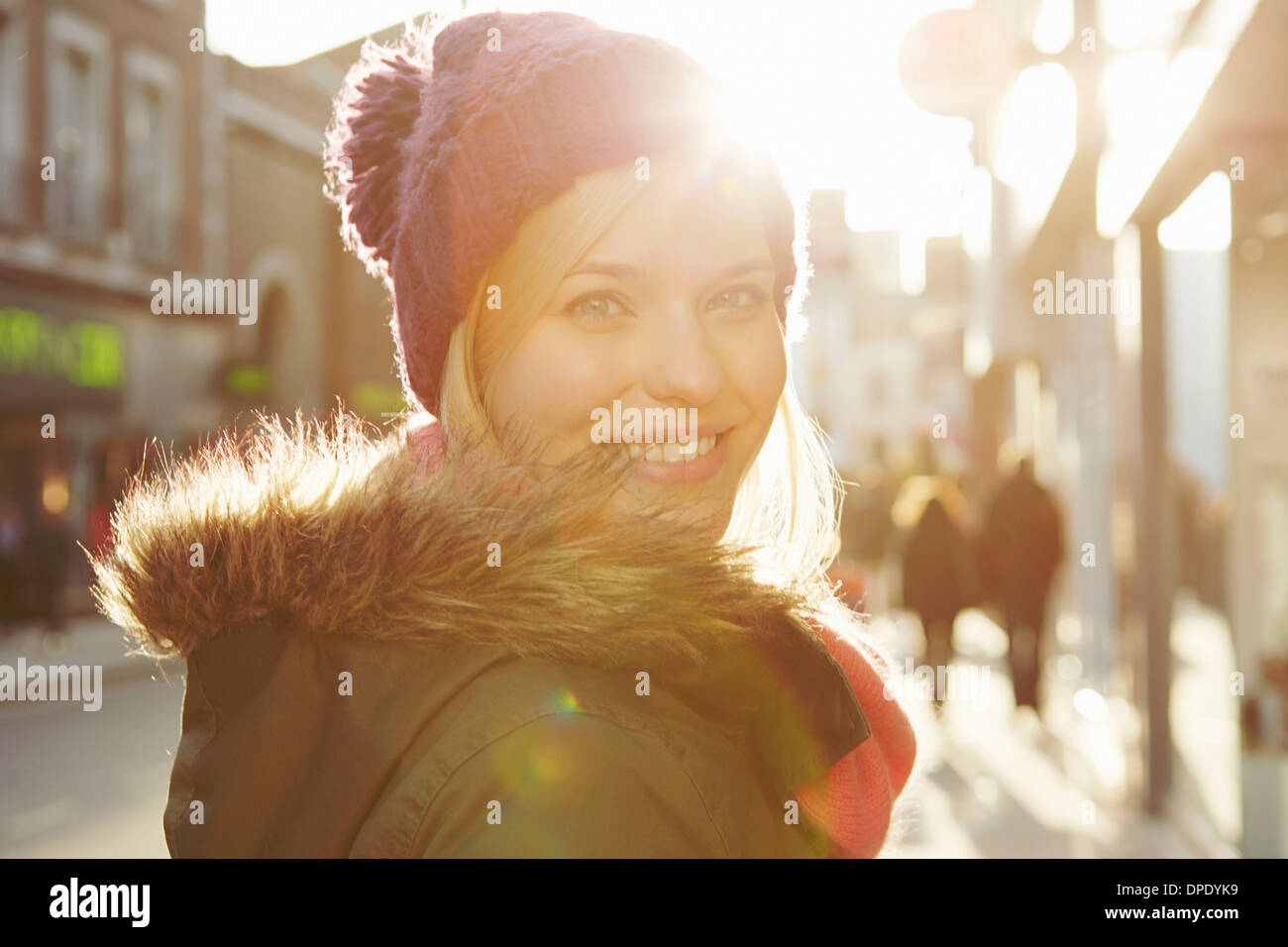 Over the shoulders eye contact hi-res stock photography and images - Alamy