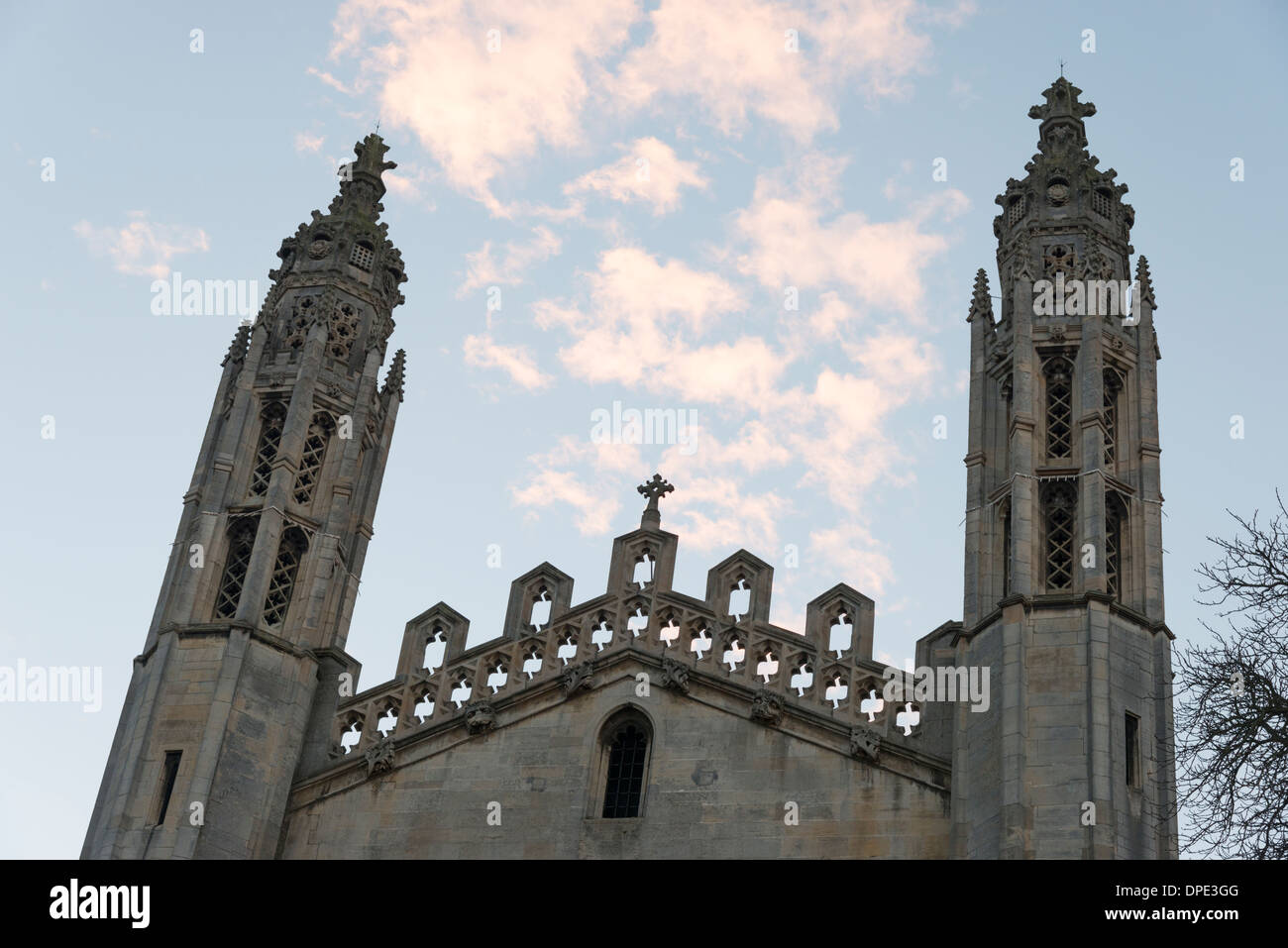Chapel cambridge roof sky cloud hi-res stock photography and images - Alamy