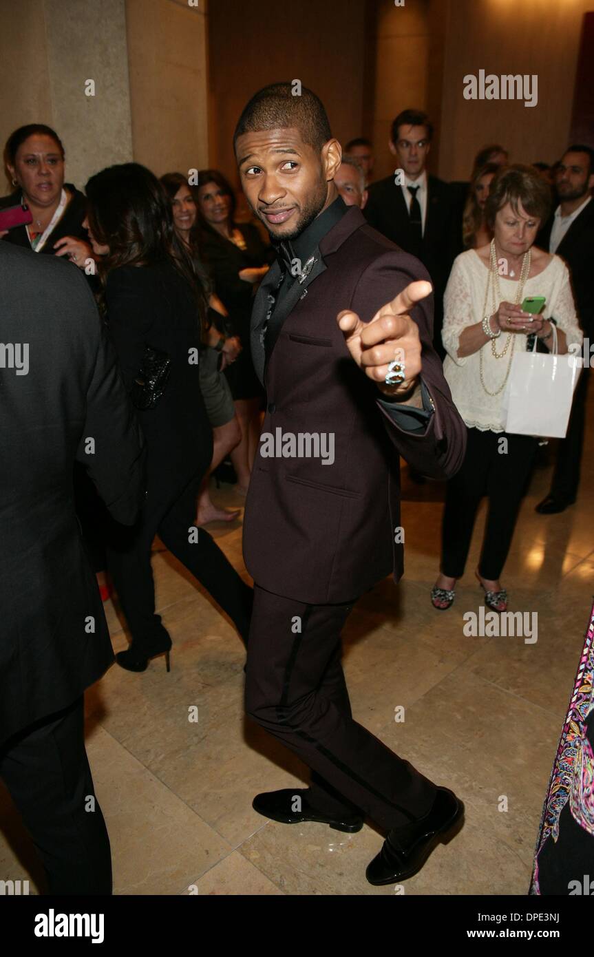 Los Angeles, CA, USA. 12th Jan, 2014. Usher at departures for HBO 2014 ...