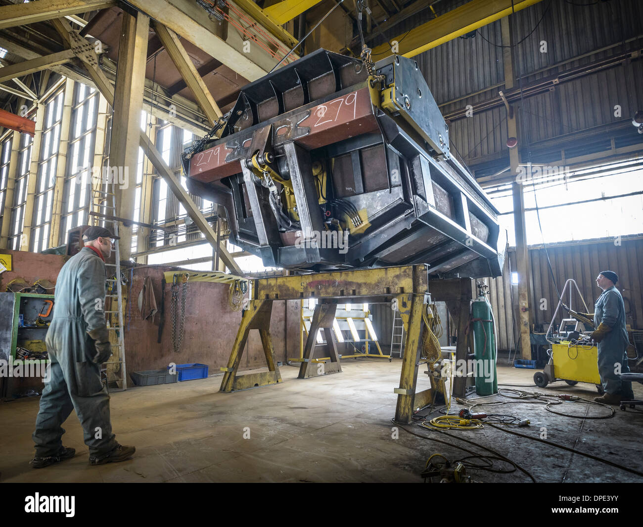 Steel and steel structures hi-res stock photography and images - Alamy