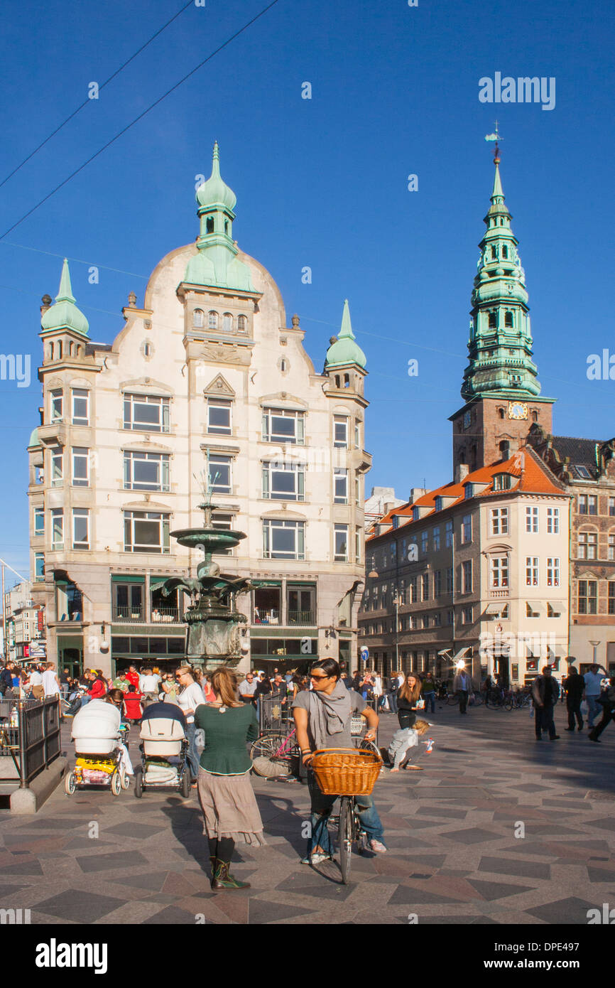 Shopping on stroget hi-res stock photography and images - Alamy