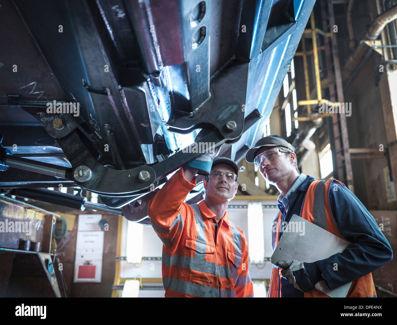 Team work labor hi-res stock photography and images - Alamy