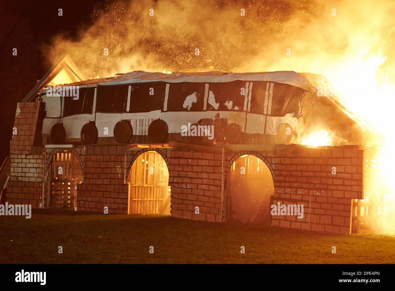 Hs2 train model hi-res stock photography and images - Alamy