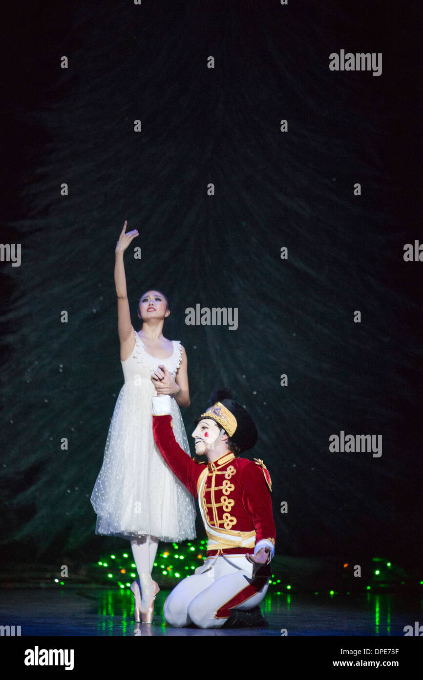 The Nutcracker performed by the English National Ballet at the Coliseum ...