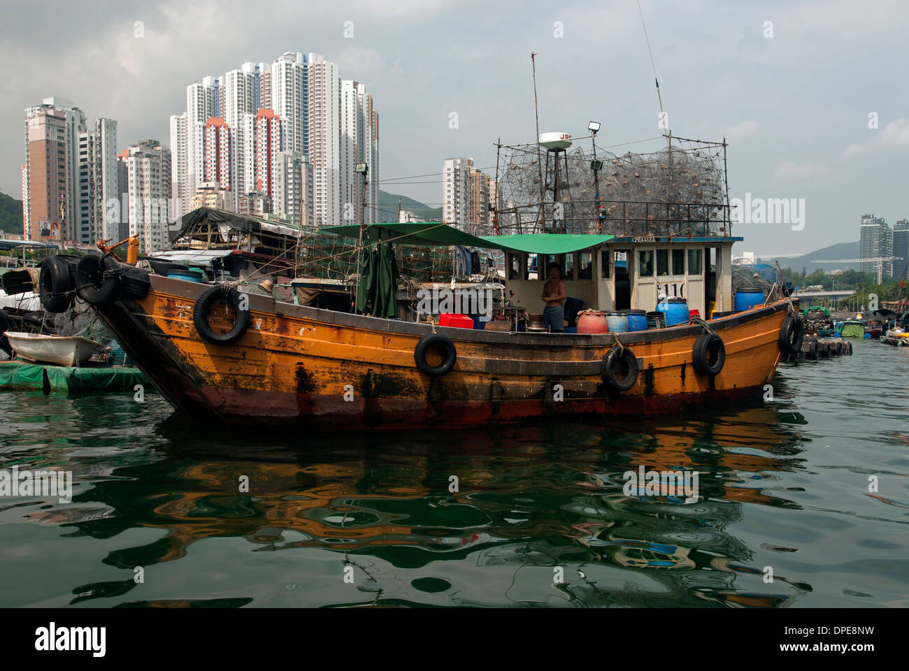 Hong Kong Harbour Junk High Resolution Stock Photography and Images - Alamy