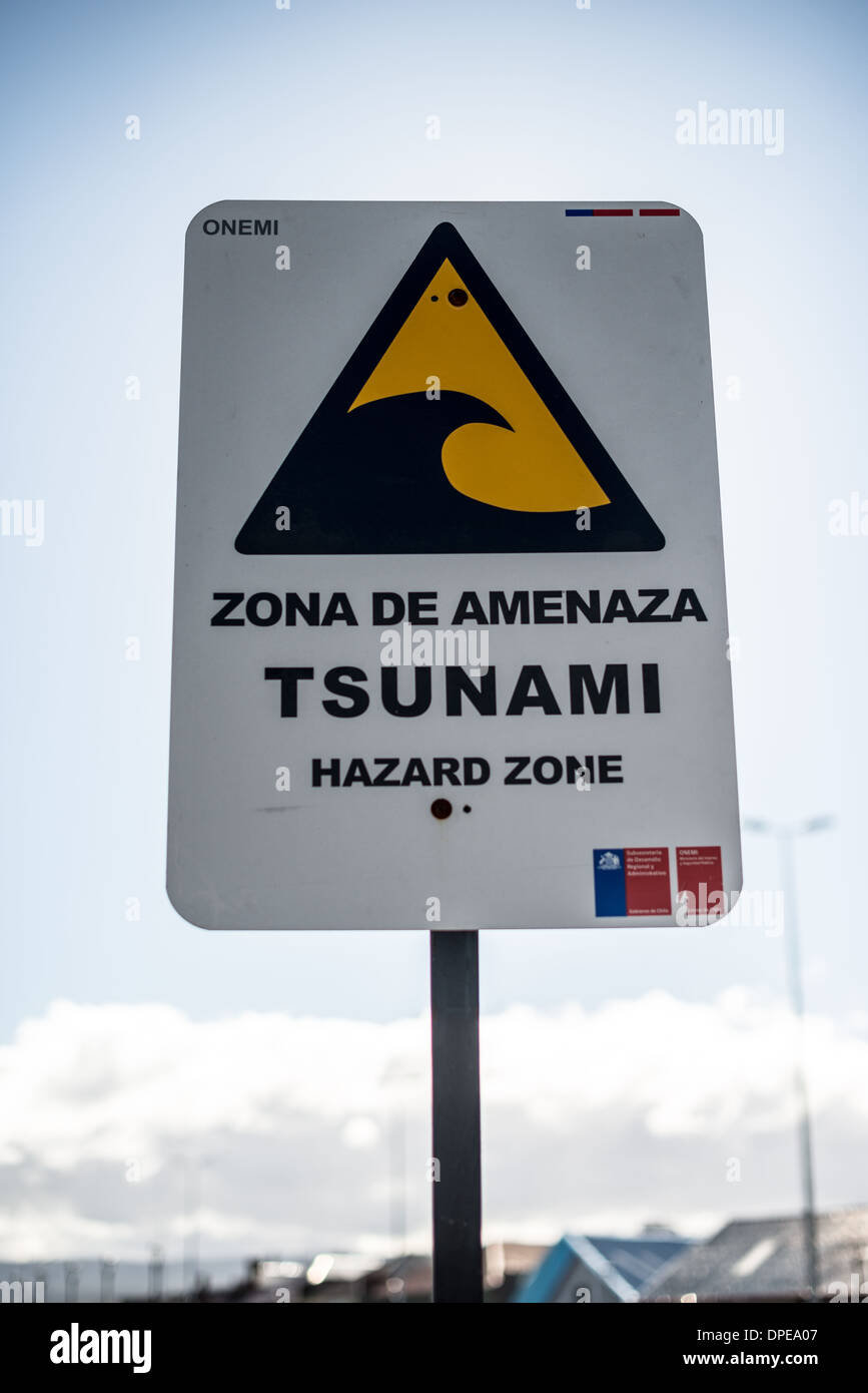 Tsunami hazard warning sign hi-res stock photography and images - Alamy