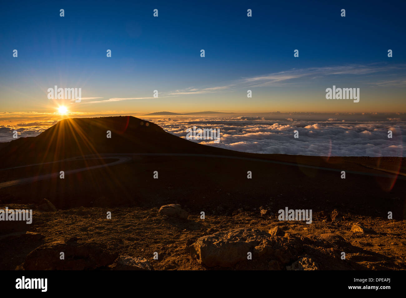 Summit in the sun hi-res stock photography and images - Alamy