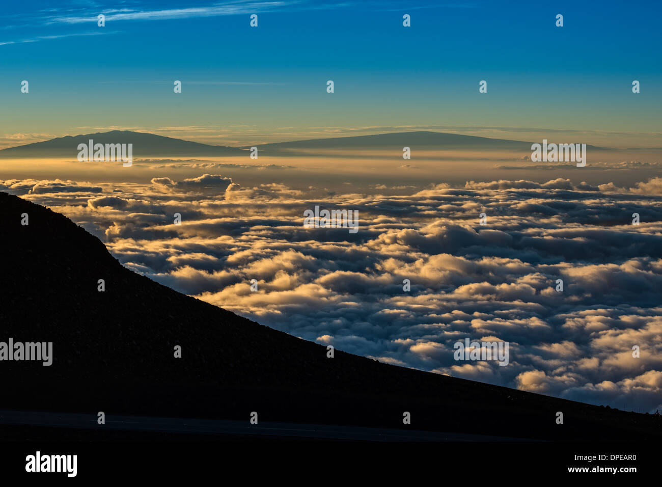 Maui volcano hi-res stock photography and images - Alamy