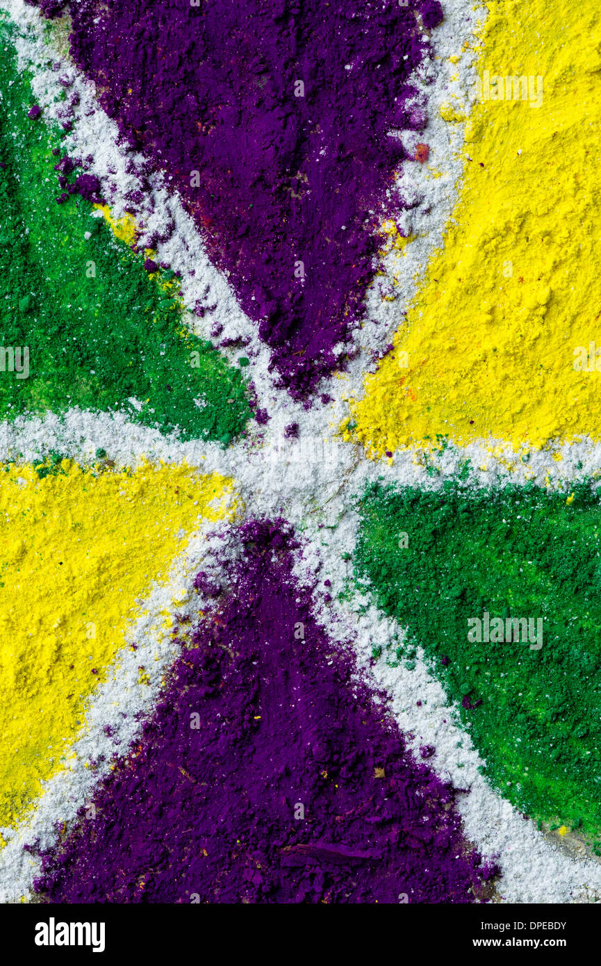 Rangoli festival coloured powder design in an Indian street Stock Photo ...