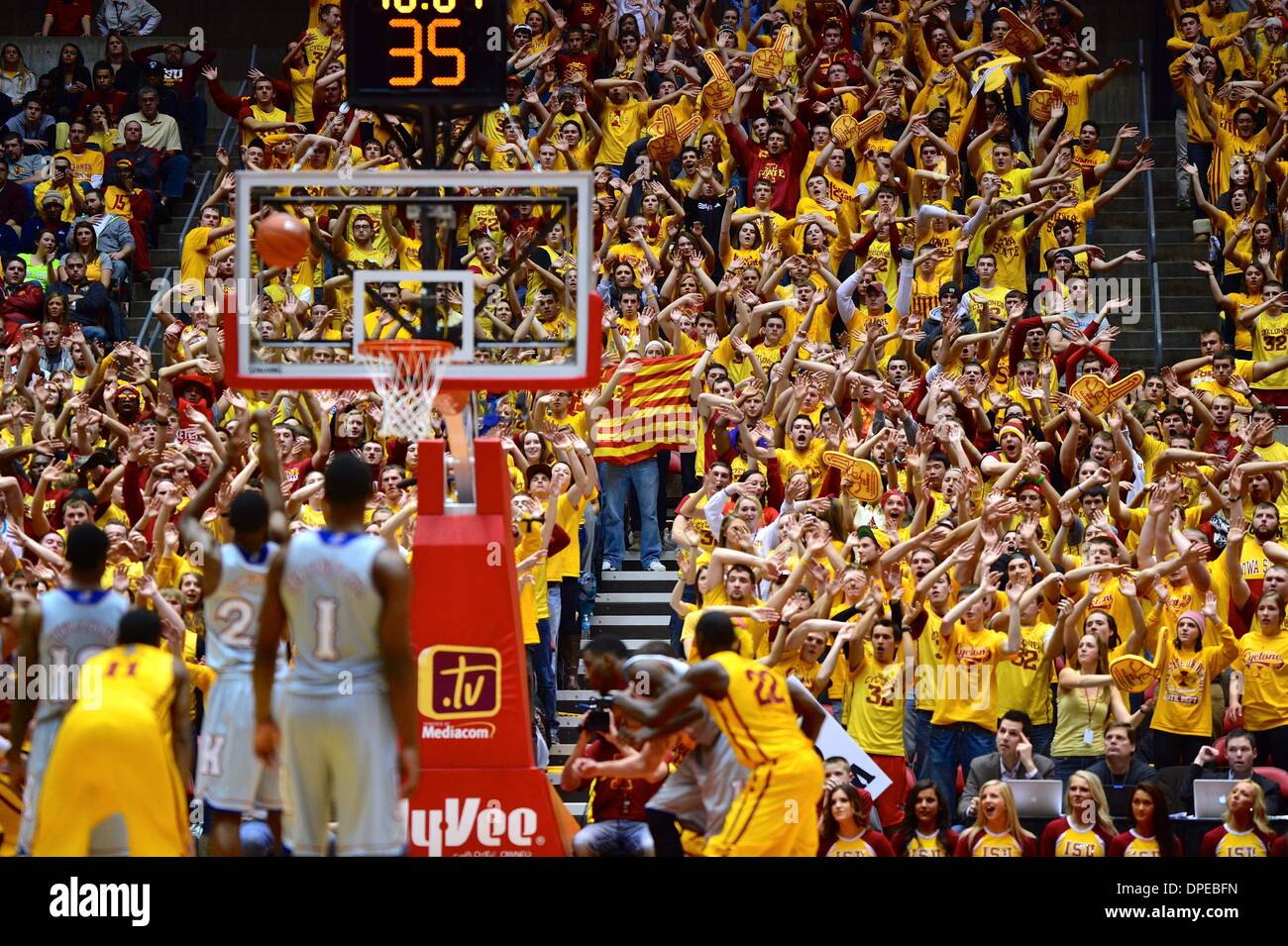 Iowa state basketball fans hi-res stock photography and images - Alamy