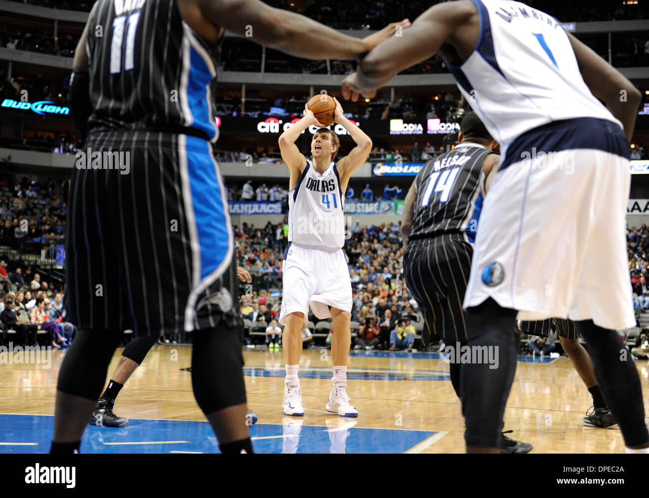 Dallas, Texas, USA. 13th January 2014. Dallas Mavericks power forward ...