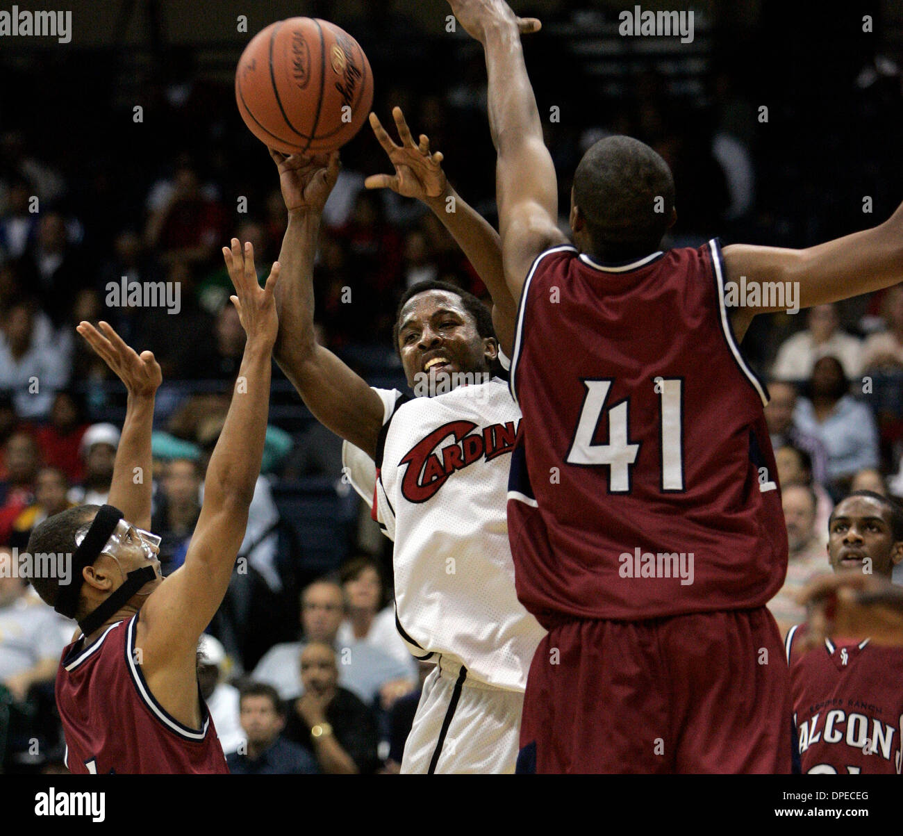 Basketball are published hi-res stock photography and images - Alamy