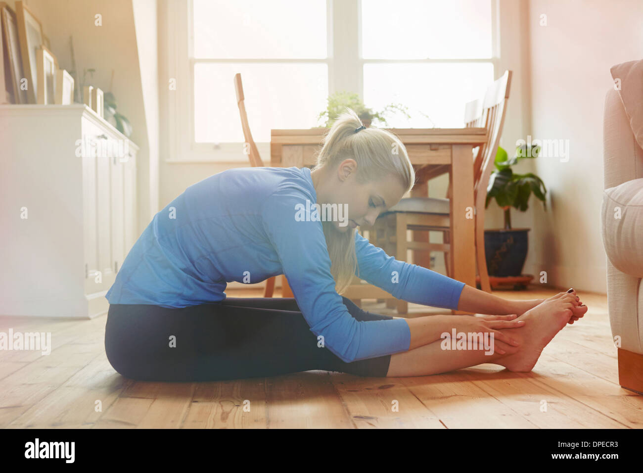 Woman Leaning Forward Stock Photos & Woman Leaning Forward Stock Images ...