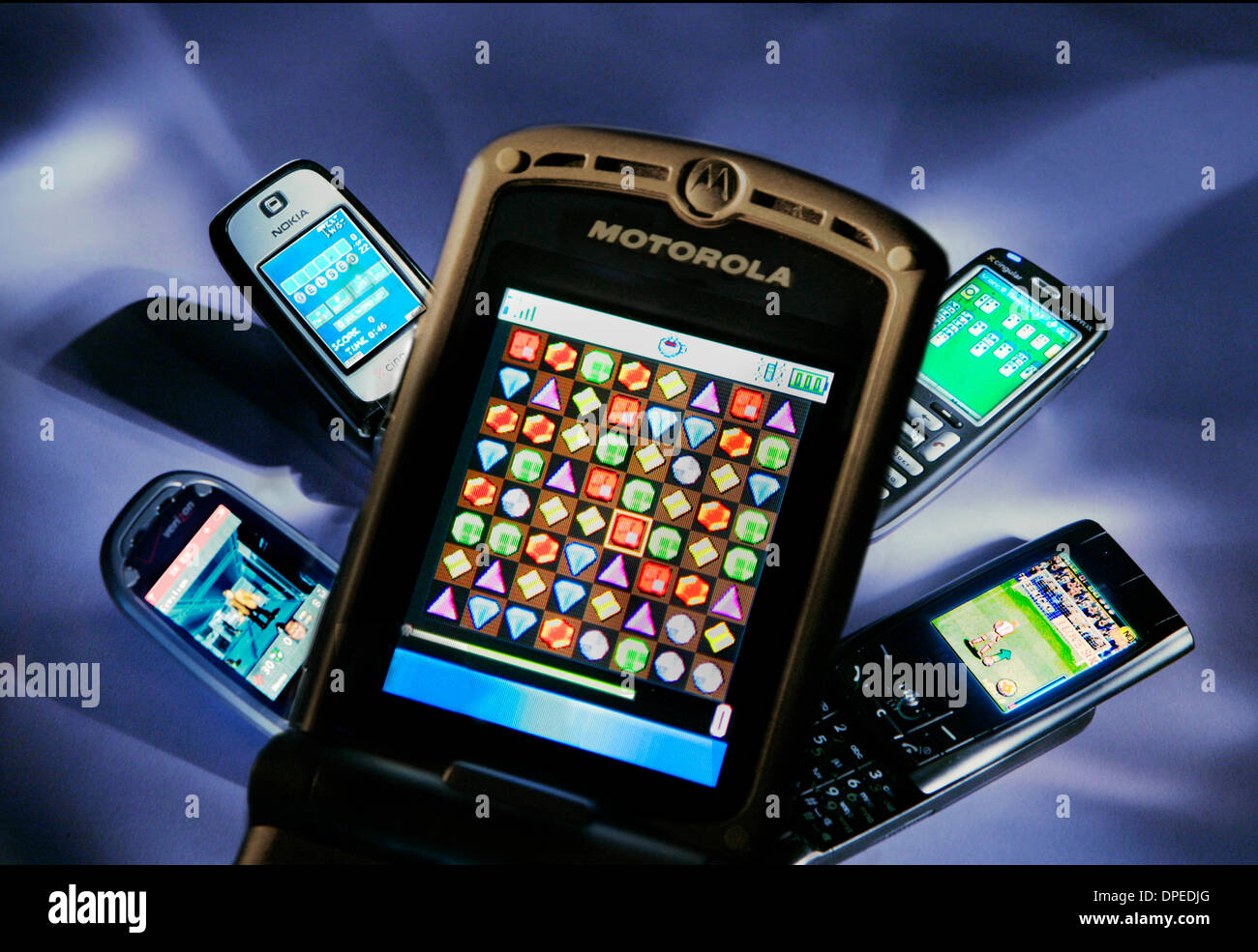 (Published 4/17/2006, C-1) NS CellPhoneGames255074x001.jpg 4 9 2006 San ...