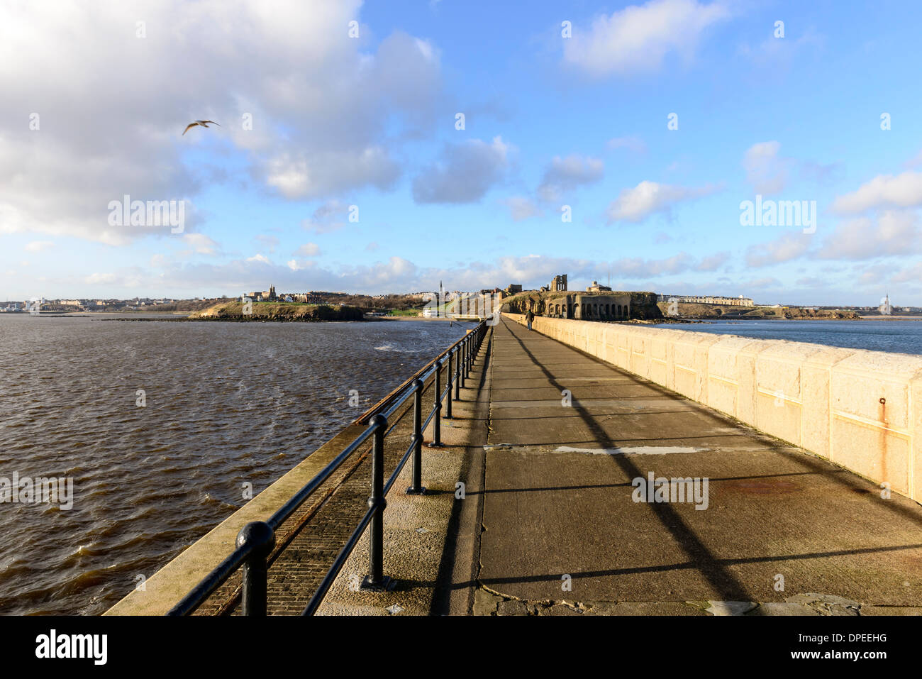 Tynemouth Pier High Resolution Stock Photography and Images - Alamy